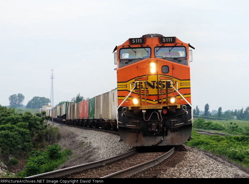 BNSF 5111 leads Eastbound NS 206 at MP 70 Bort Rd.